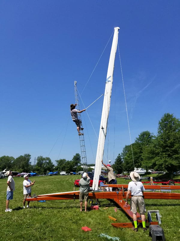 Hot Day with MARY B - iceboat.org